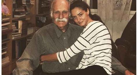 მსახიობი კახი კავსაძე კოვიდ კლინიკაშია გადაყვანილი ექიმების თქმით მსახიობის ჯანმრთელობის