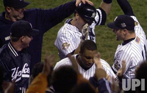 Photo Game5 2001 World Series New York Yankees Versus Arizona