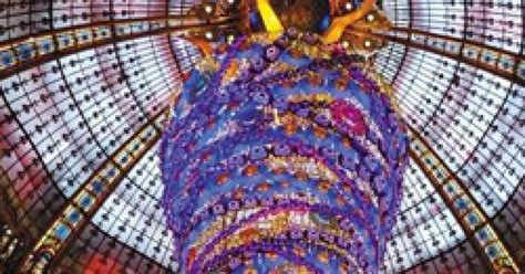 [정경원의 디자인 노트] [148] 거꾸로 매달린 크리스마스트리