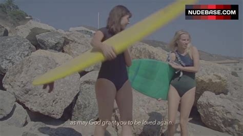 Thea Sofie Loch Naess Sexy Scene Malibu Og Dem 007