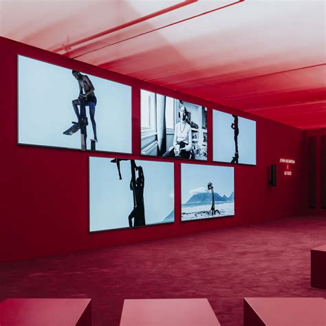 LG Reveals World S First Wireless Transparent OLED TV