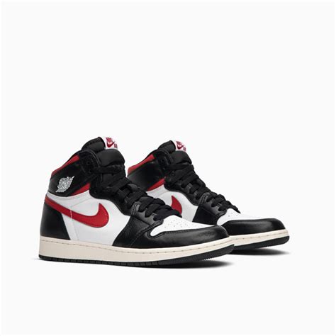 Air Jordan 1 Retro Mid Gym Black Red Sneakers Goat Ae