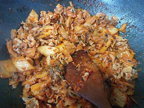 김치볶음 맛있게 하는법 이것 넣어보세요