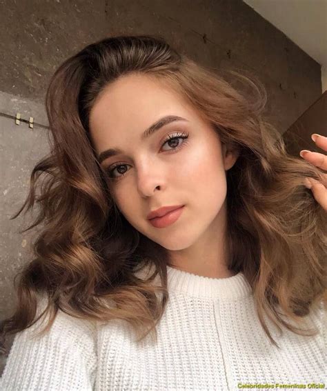 Celebridades Femeninas Oficial Yekaterina Samoilova Eva M Aquí