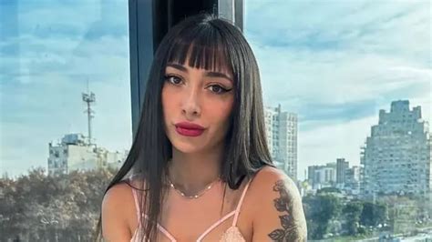 Pao Dulzura Se Adelant Al Verano Microshort Ajustado Y Top Celeste