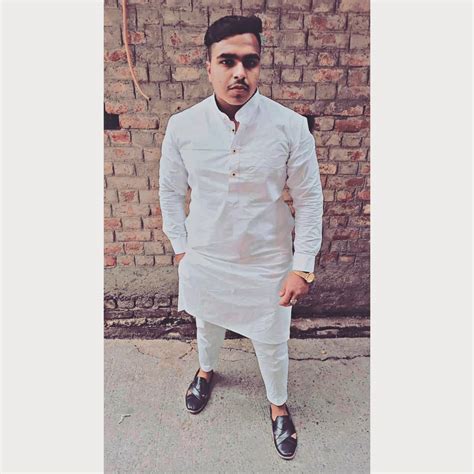 Mr Lareb Khan ® Mr Lareb Khalifa Instagram Photos And Videos