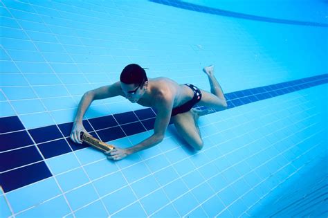 Poza 10 Imagini Unice Cu David Popovici „delfinul” A Acceptat Provocarea Fotoreporterului Gsp