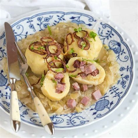 Easy Czech Dumplings Steamed In A Cup Hrníčkové Knedlíky Cook Like