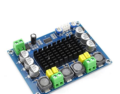 Pakahuszar Rack Mount Power Amplifier 1
