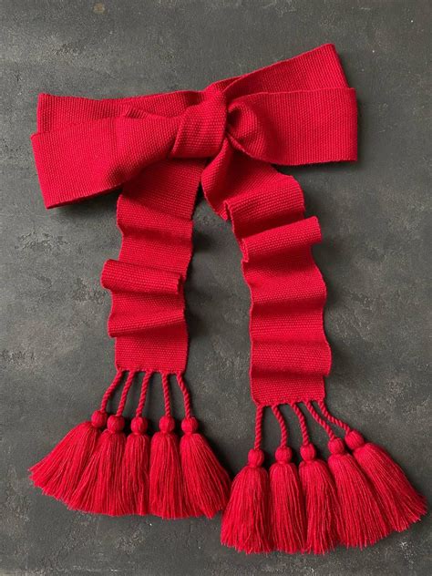 Крайка з китичками насиченого червоного кольору Id 2364072069 ціна 800 ₴ купити на Prom Ua