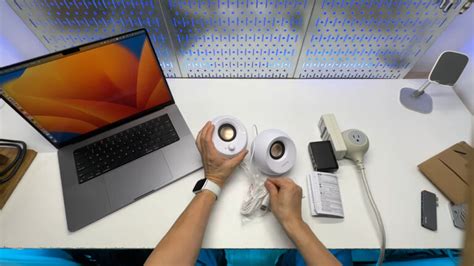 How To Connect Speakers To Monitor Effective Ways The Blaze