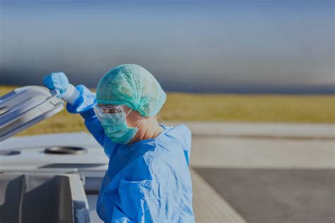 Disposable Vs Reusable Surgical Instruments Iml