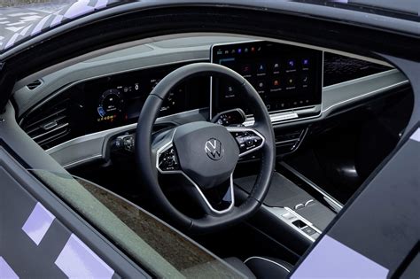 Volkswagen Reveals High Tech Cabin Of Next Generation Passat Carexpert