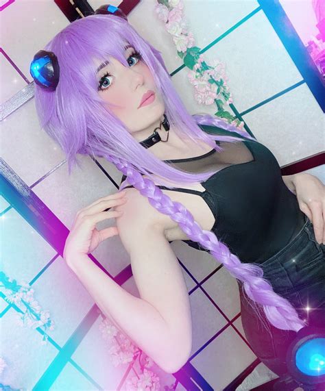 Hyperdimension Neptunia Purple Heart Cosplay