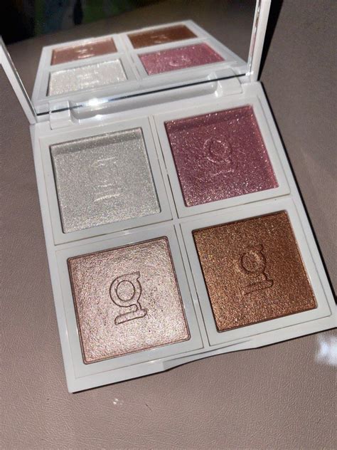 Grwm Quad Goals Face Palette Highlighter Beauty And Personal Care Face Makeup On Carousell