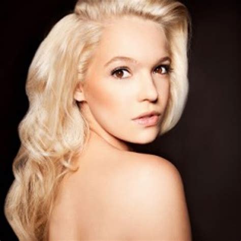 Conheça Shelby Welinder A Loira Dos Cartazes De Gta V ~ Morfeu Vídeos Tv