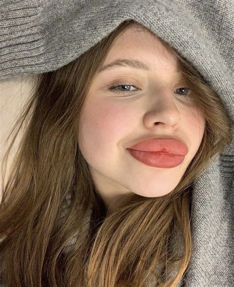 Pin By Jonna On Lips Filler Big Lips Natural Juicy Lips Big Girl