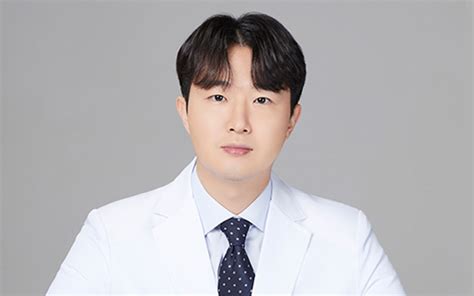 의료진안내 이프의원진료과목 피부과