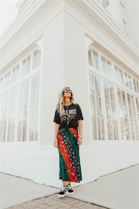 10 Tops To Wear With A Maxi Skirt Momma Mandy