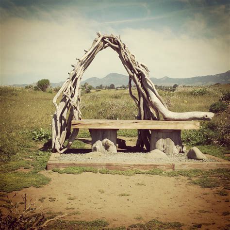 17 фантастических скамеек которые выглядят как произведения искуства