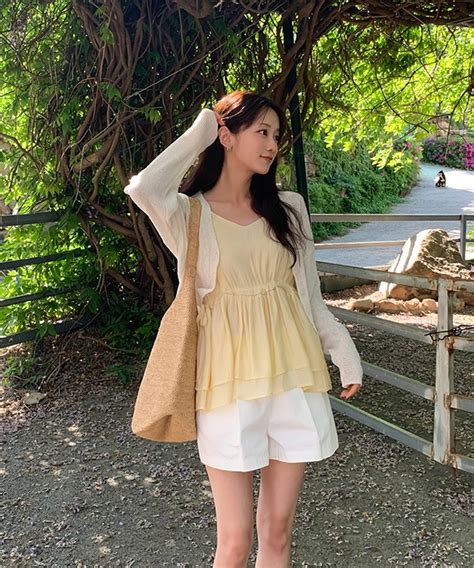 여름신상 스루아 부클 가디건 5 Color 브이넥니트긴팔살안타템휴양지룩여행룩 리얼코코