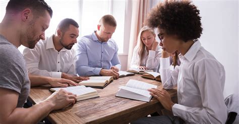 Who Reads The Bible More Men Or Women Bible Study