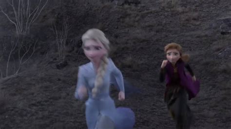 Anna And Elsa Run 11 By Princessamulet16 On Deviantart