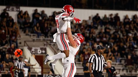 Wright Jackson Earn Cusa Weekly Awards Western Kentucky University