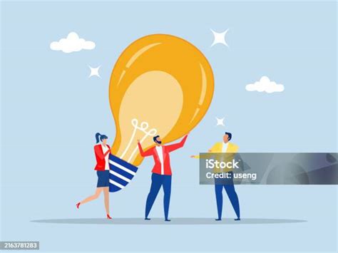 혁신 또는 창의성 아이디어 개념 사업가 팀워크 팀워크 도움 큰 스마트 전구 혁신 Ideainvention 도움 회사 목표 달성 개념 벡터 일러스트 레이터 개발에 대한 스톡