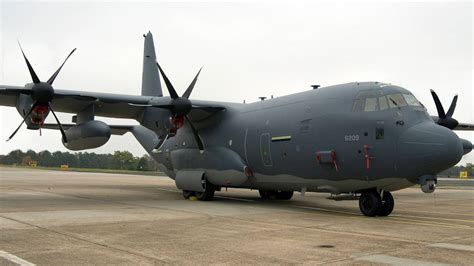 На Украину прилетели американские транспортники МС-130, обсуждается ...