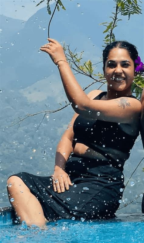 amrutha nair r mallubabes