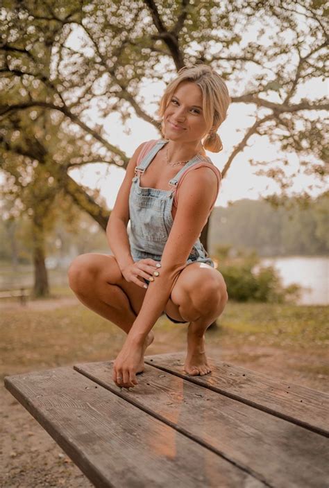 Pinterest In 2025 Jeans For Short Women Women With Beautiful Legs