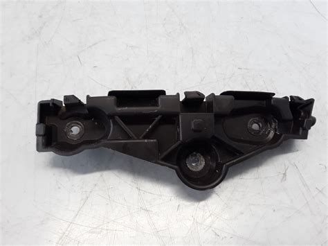 Used Dacia Sandero Front bumper bracket 622239585R
