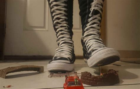 Giantess Scar Eliminates In Converse By Nekoweenpaws On Deviantart