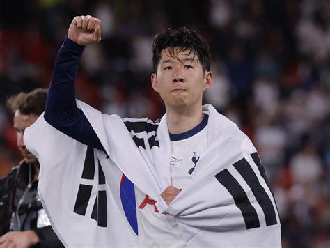 손흥민 생애 첫 우승 감격토트넘 맨유 꺾고 유로파 우승 국민일보