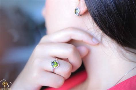 طقم فضة بيضاوي لون زيتي الاميرة والوحش للفضة