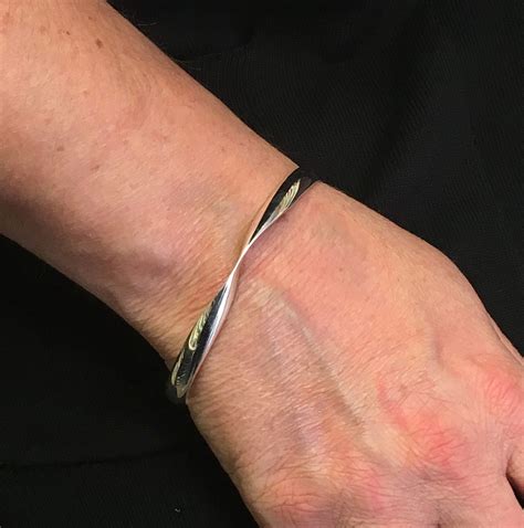 Handmade Sterling Silver Half Twist Bangle Cavendish French