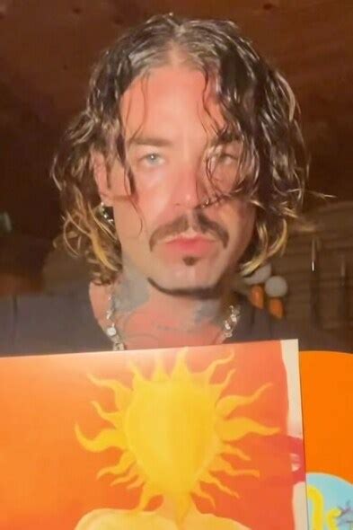 Mod Sun Wiki Biography Age Gallery Spouse And More