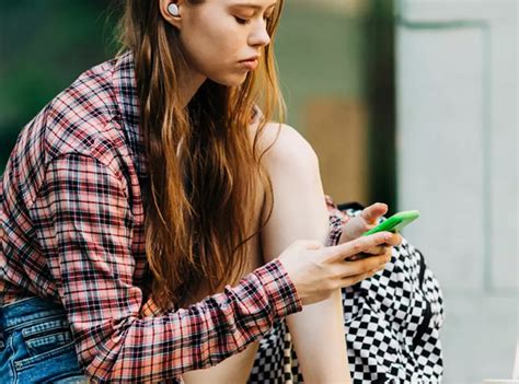 Buy The Jbl Wave Buds True Wireless In Ear Headphones Black Jbl Deep Bass Jblwbudsblk