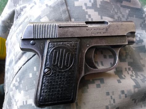 Any Clue About Duo Grips On A Colt R Colt