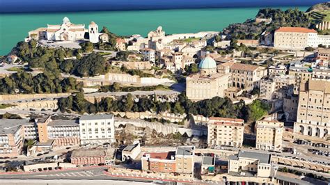 Altstadt Von Ancona Mit Cattedrale Di San Ciriaco Museo Archeologico