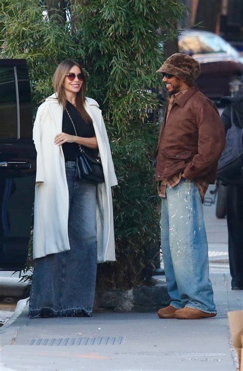 Galerie Sexy Herečka Sofía Vergara 52 Nestydatá Koupel Rovnou Na Ulici Foto 4 Blesk Cz