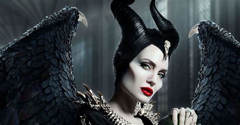 خطوات تطبيق مكياج أنجلينا جولي في فيلم ماليفسنت Yasmina