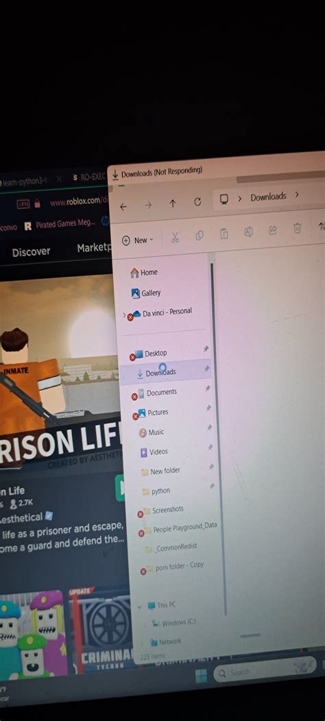 My Bipolar Fucking Computer Wont Let Me Open My Downloads Folder And Its Missing Me Off R