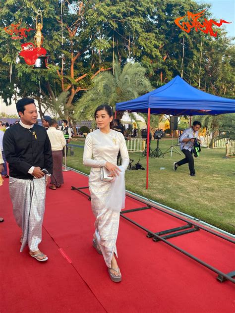 ငါးထပ်ကွမ်း အကယ်ဒမီ ဆုရှင် ပြေတီဦး နဲ့ သုံးထပ်ကွမ်း အကယ်ဒမီ ဆုရှင