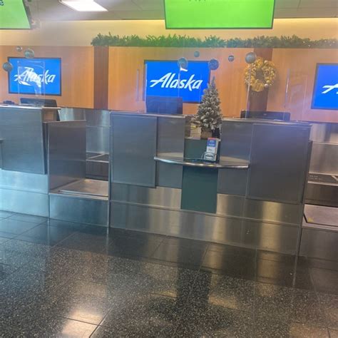 Alaska Airlines Ticket Counter Midway District 4 Tips