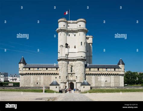 France Val De Marne Vincennes The Chateau De Vincennes Is A Massive