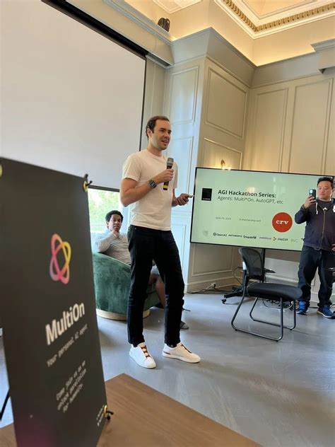 Openai大神karpathy最新分享：为什么openai内部对ai Agents最感兴趣 智源社区