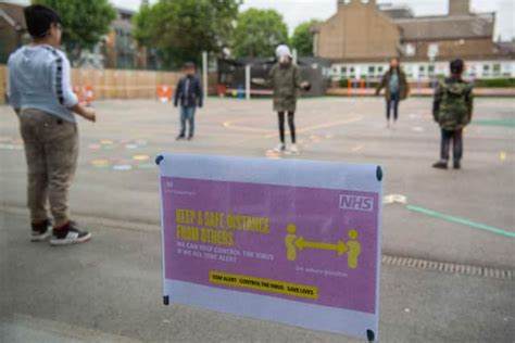 Uk Schools Number Of Primary School Pupils Missing Class Due To Self