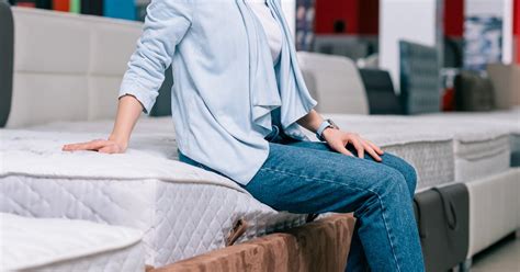 Memory Foam Vs Coil Mattress Bed With Built In Closet